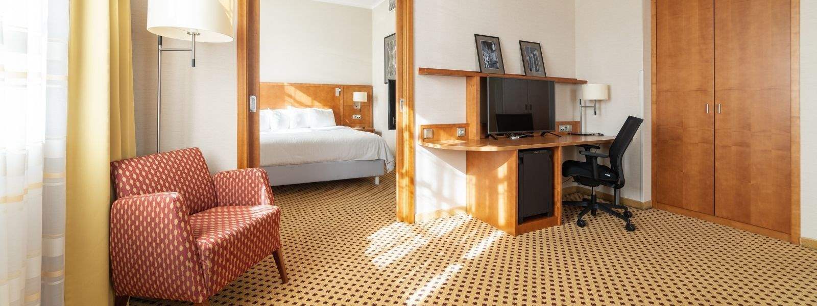 Home | Courtyard by Marriott Pilsen